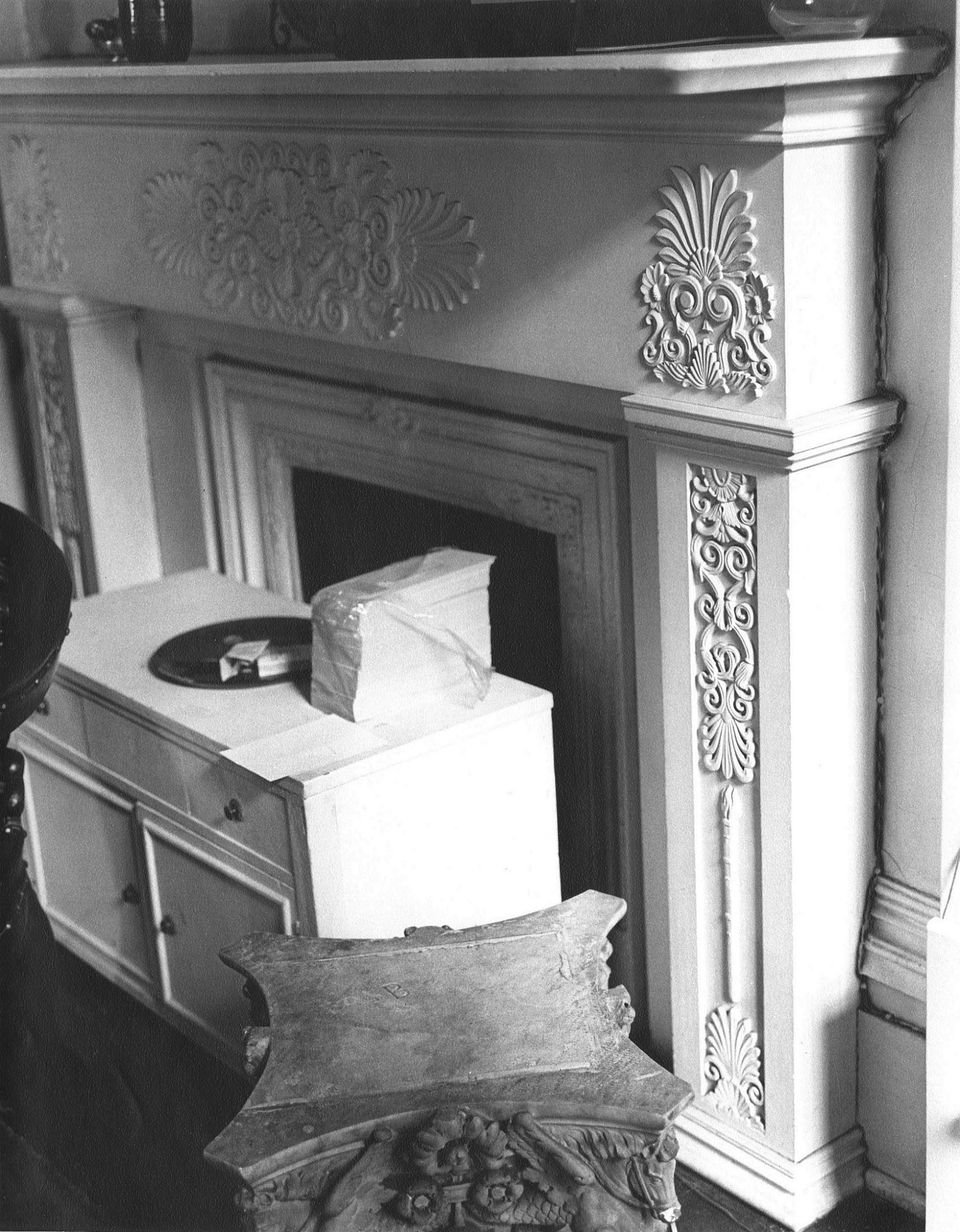 432 Lafayette Street, Colonnade Row fireplace - Village Preservation