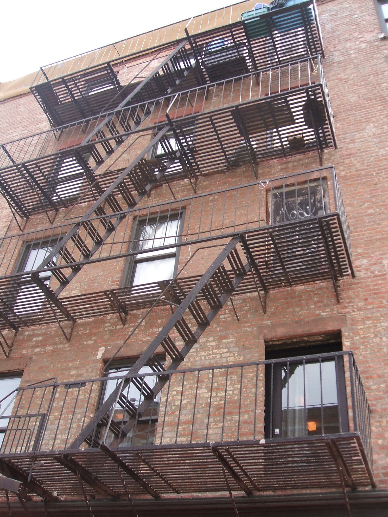 Triangle Building - Village Preservation