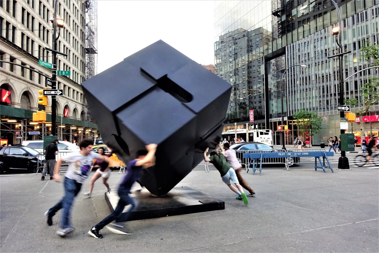 Remember ‘The Alamo’: A history of the Astor Place cube - Village ...