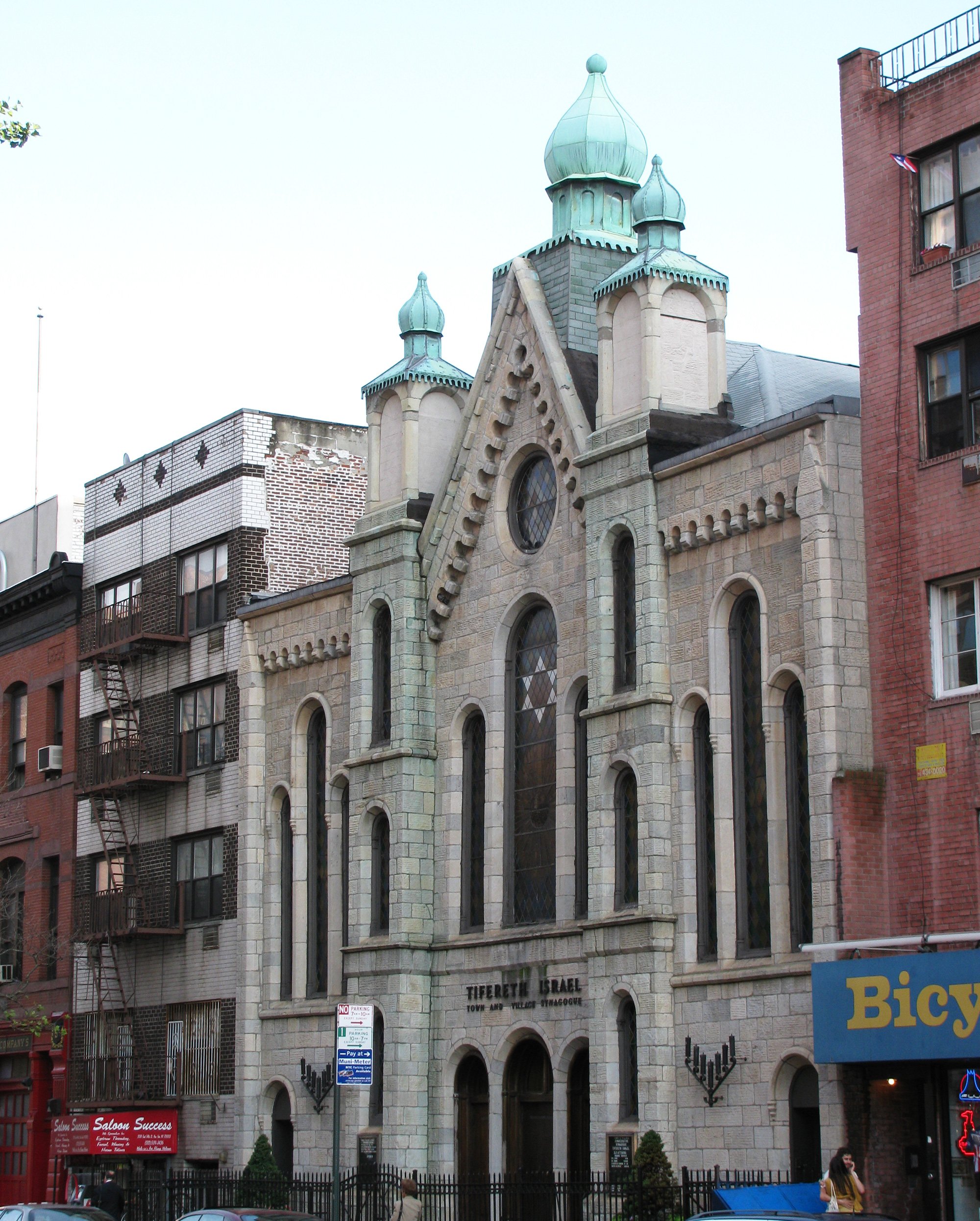 Uncovering the stories behind downtown’s overlooked synagogues ...