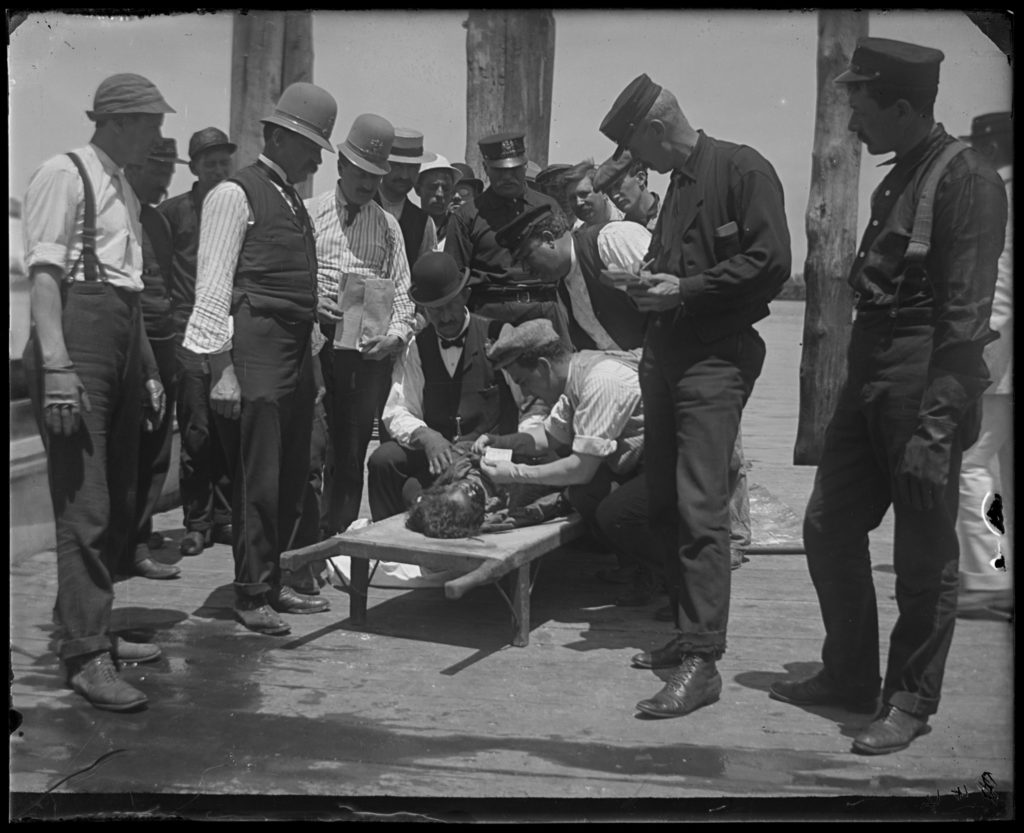 Remembering the worst disaster in NYC maritime history: The sinking of ...