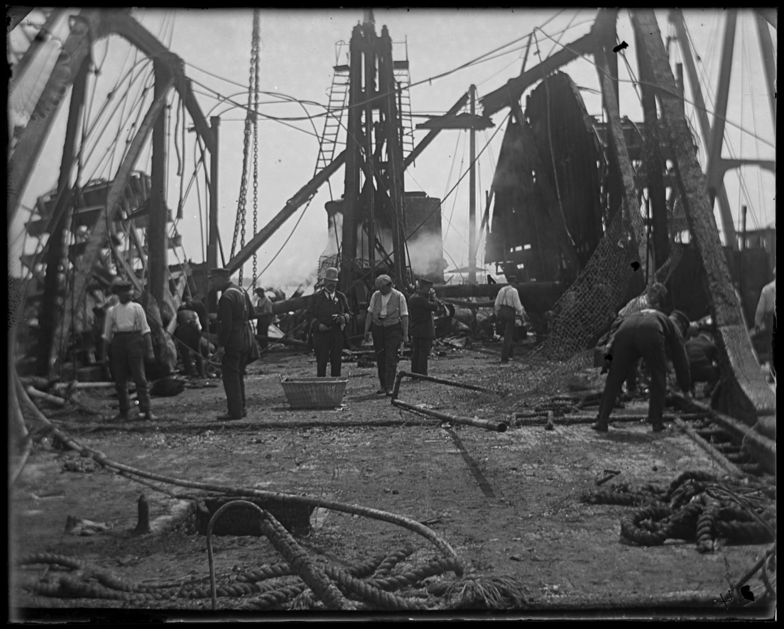 Remembering the worst disaster in NYC maritime history: The sinking of ...