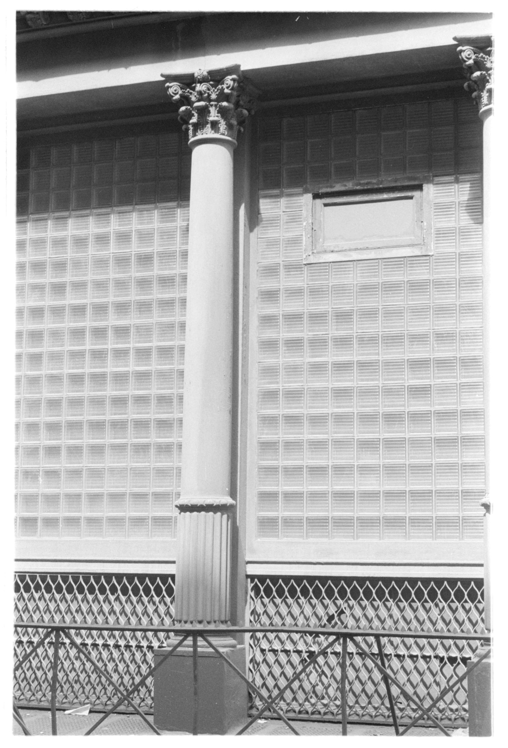 Corinthian Colonette in SoHo/Tribeca (exact location unknown) - Village ...