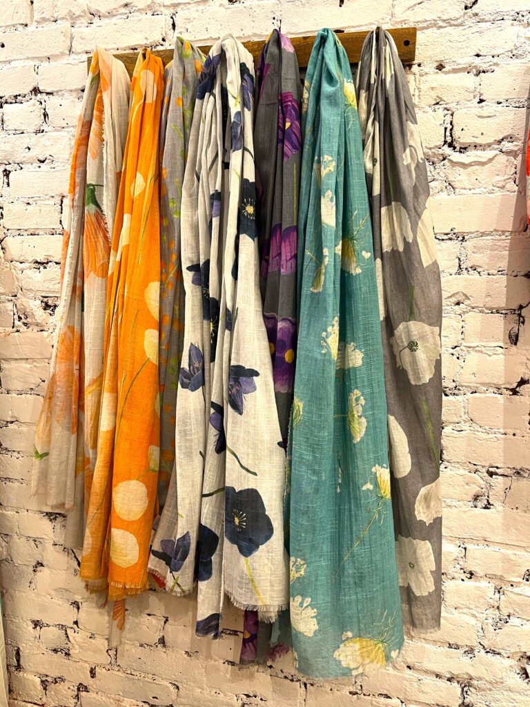 Welcome to the Neighborhood: India & Purry by Jessica Hollander, 147 ...