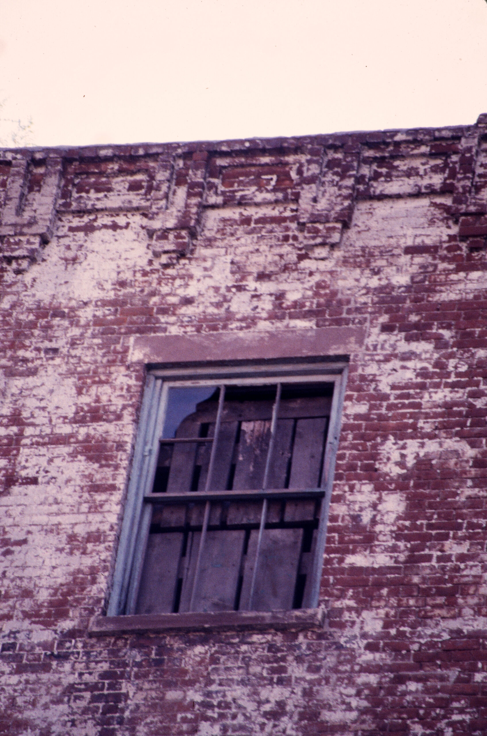 143 Avenue D, Lintels and Cornice - Village Preservation