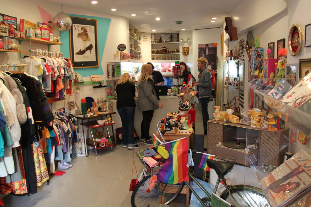 What’s Old is New: Vintage and Consignment Shops in the Neighborhood ...